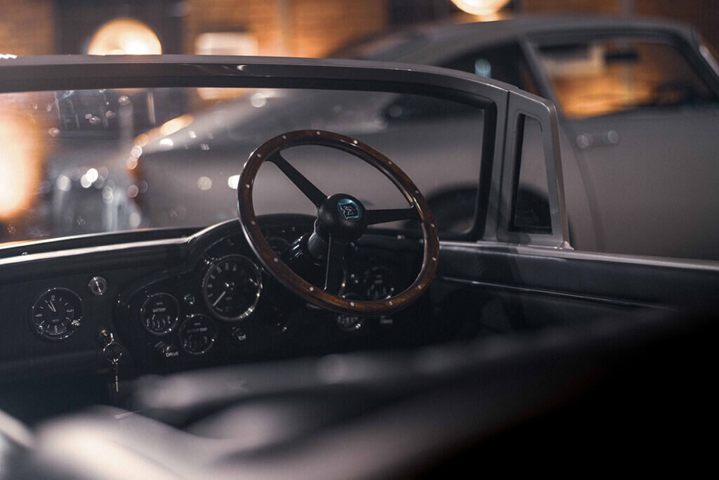 Hedley Studios - Caerbont Automotive Instruments | Manufacturers of ...