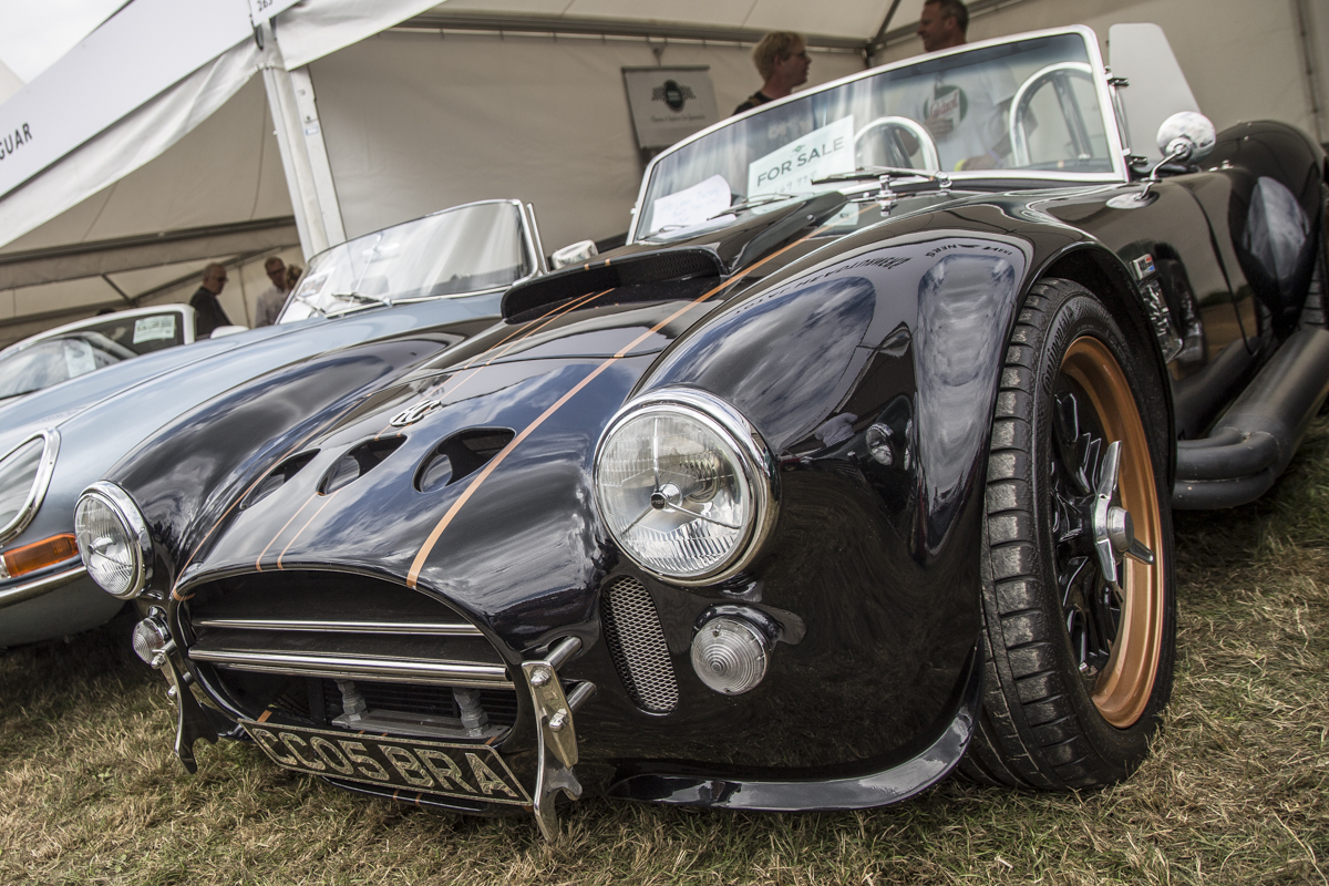 AC Cobra Sports Car Instrumentation - Caerbont Automotive Instruments ...